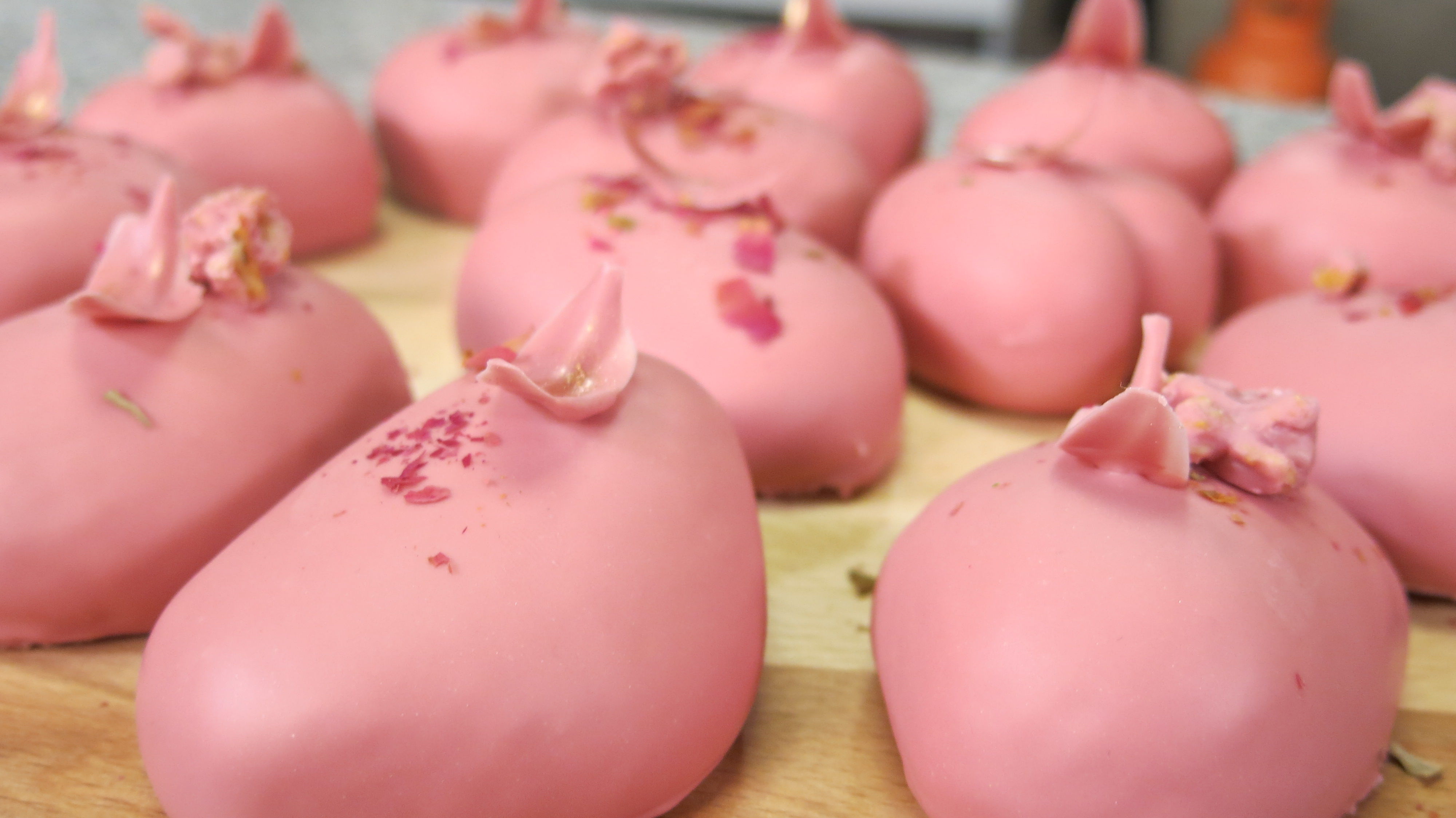 Ruby red - Kitchen TV